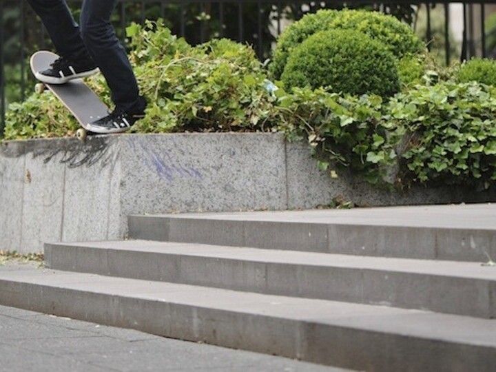 2 Dudes 2 Portraits 2 Tricks - Simon Weißer und Paul Weisser